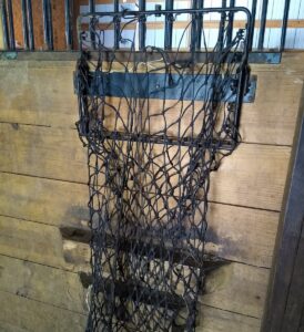 Hay Nets for Horses: The Complete Guide - Enriching Equines